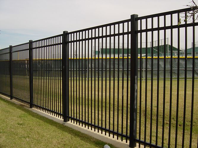 Elwer Fence – Commercial and Residential Fence Installation serving ...